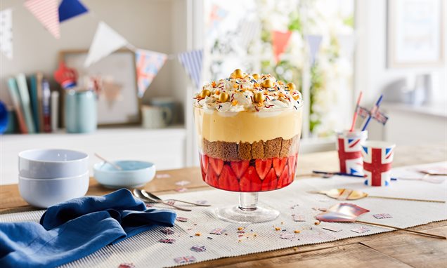 Coronation Trifle Recipe | Dr. Oetker
