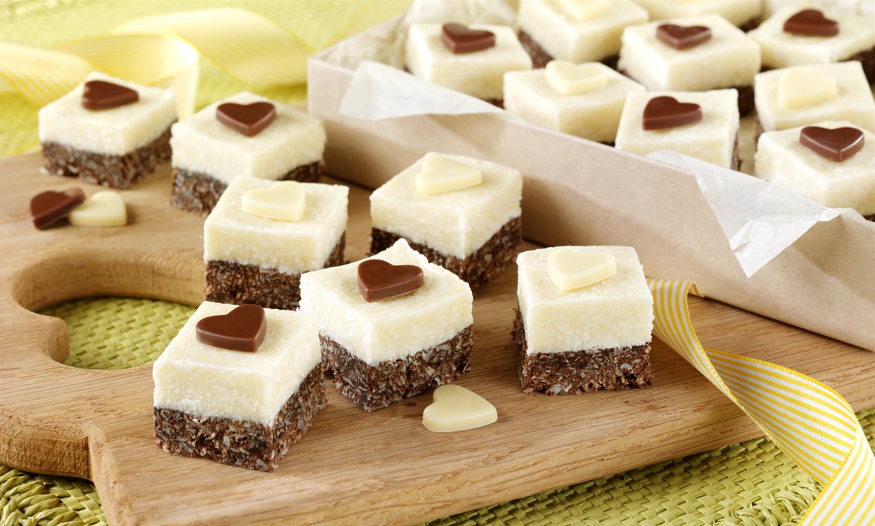 Coconut Fudge Recipe | Dr. Oetker