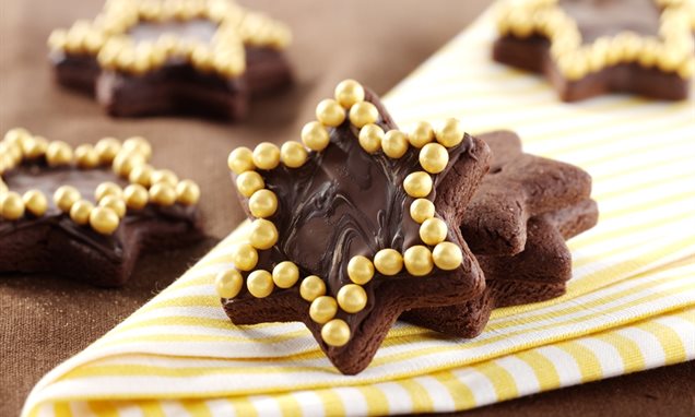 Spiced Chocolate Star Biscuits Recipe | Dr. Oetker