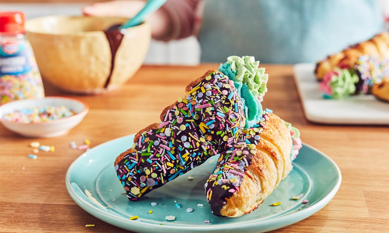 Colourful Cream Horns Recipe | Dr. Oetker