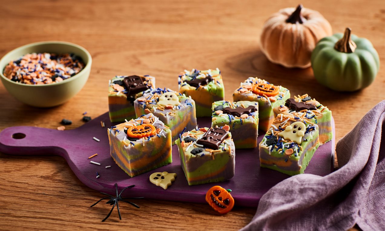 Halloween Fudge Recipe Recipe | Dr. Oetker