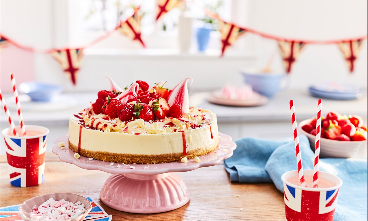 Eton Mess Cheesecake Recipe | Dr. Oetker