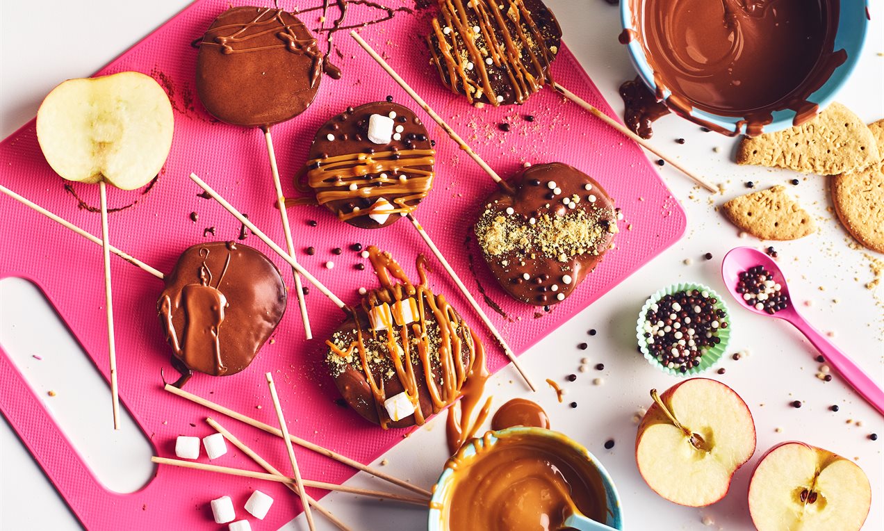 Chocolate Apple Pops Recipe | Dr. Oetker