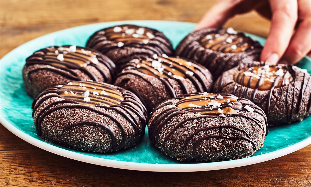 Chocolate and Caramel Biscuits Recipe | Dr. Oetker