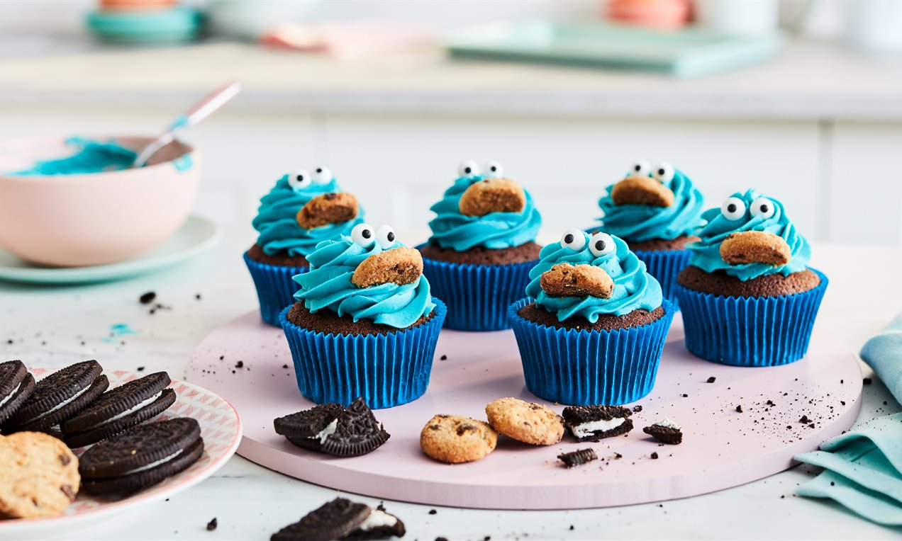 Cookie Monster Cupcakes Recipe | Dr. Oetker